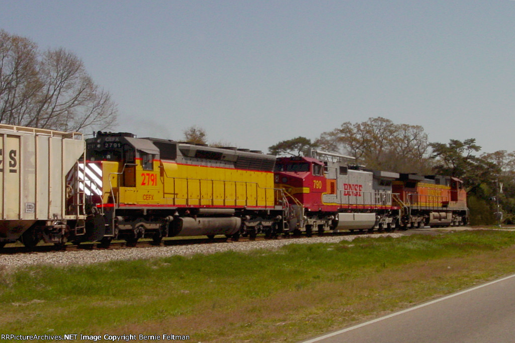 CEFX SD40-2 #2791 in the consist of CSX train Q545-18 as it passes in front of Wallace Community ...